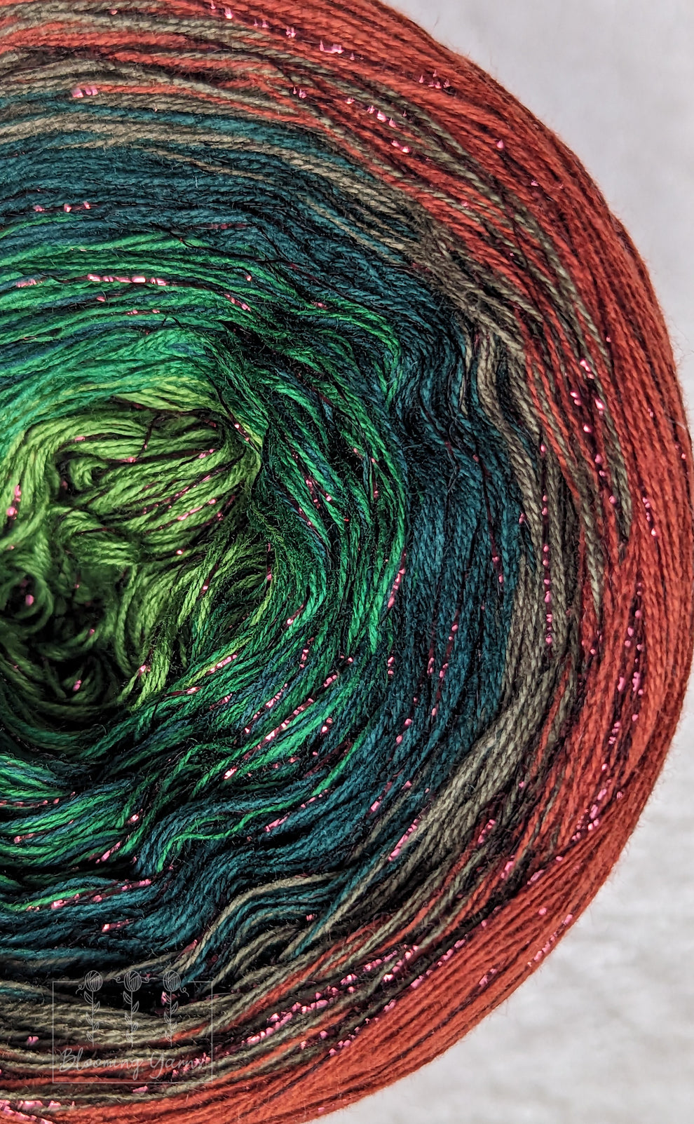Gradient ombre yarn cake, colour combination C283 – Blooming Yarns by KW